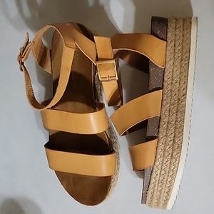 Spring Step | Shoes | Patrizia By Spring Step Tan Sandals | Poshmark